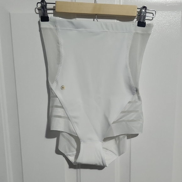 Honeylove | Intimates & Sleepwear | Honeylove White Queen Brief ...